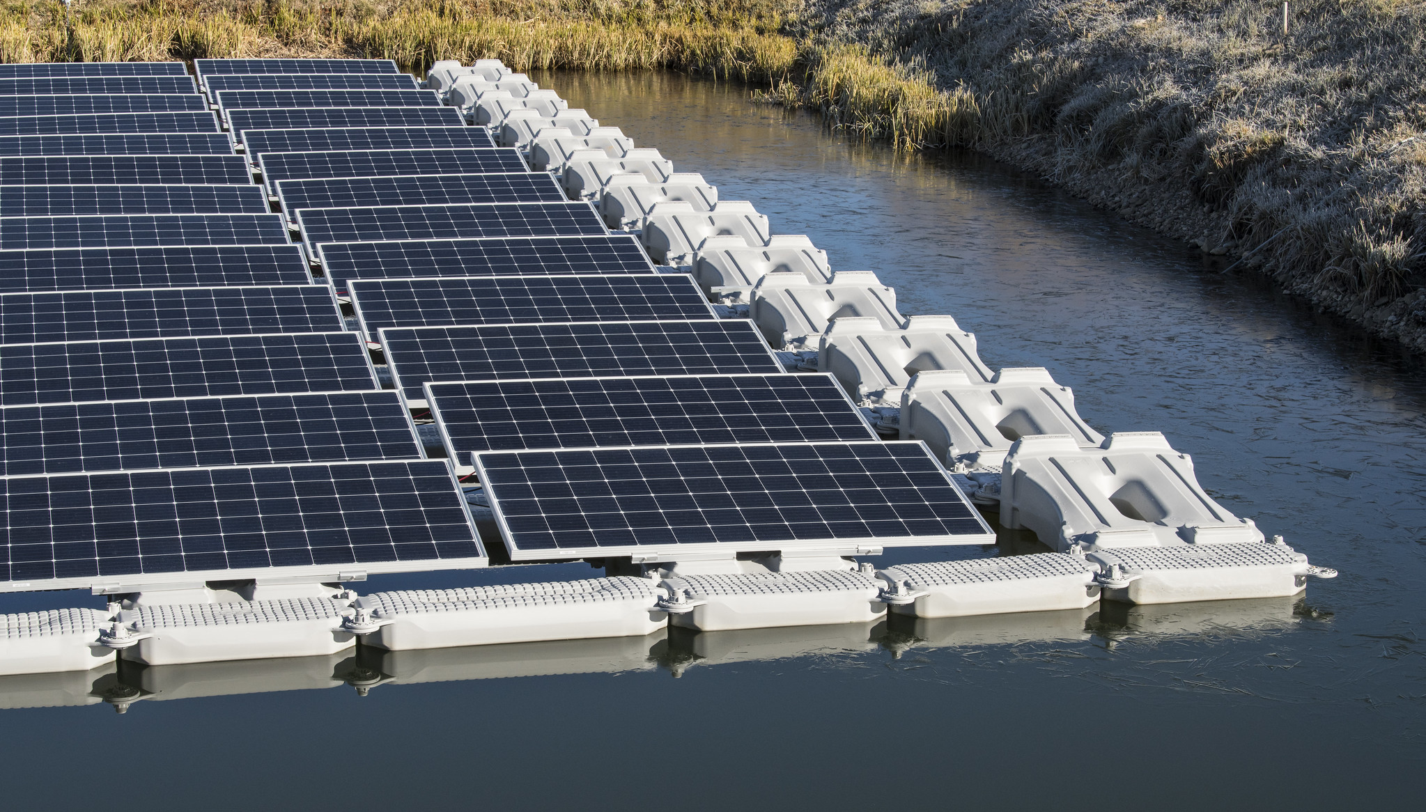 Sembcorp Signs 25 Year Ppa To Build Largest Floating Solar System In